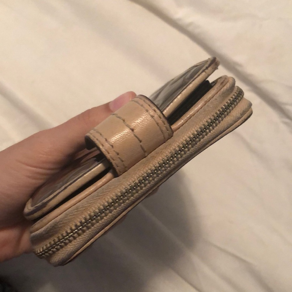Patent Leather Coach Logo Wallet - Gem
